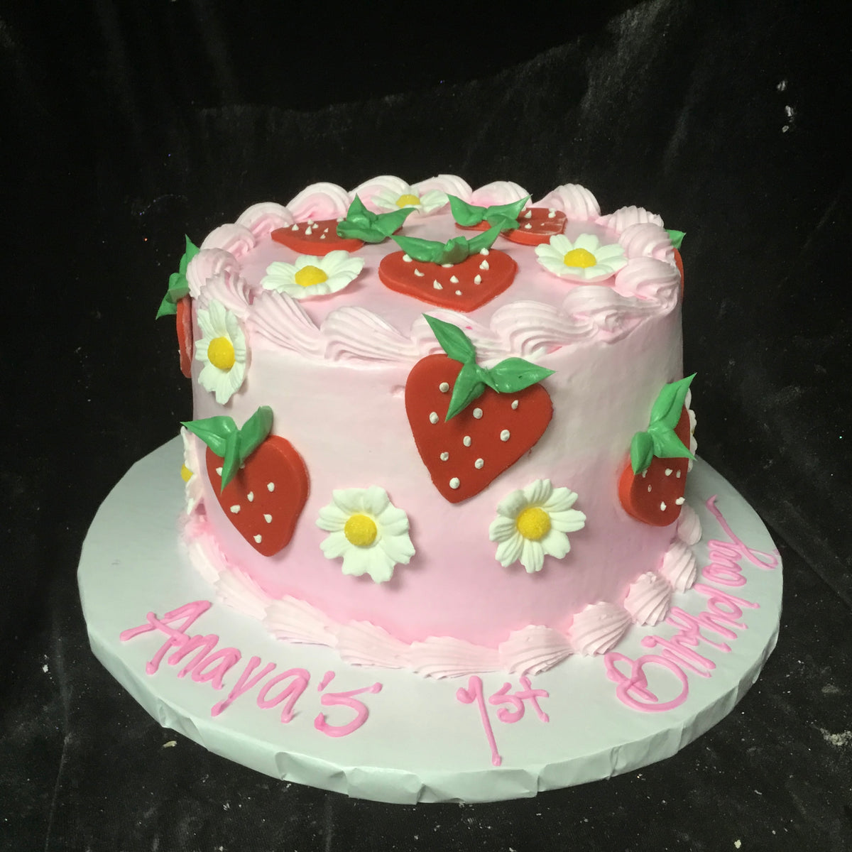 Strawberries and Cream – Riesterer's Bakery